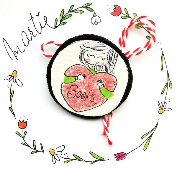 Brosa martisor mica: Inima si carti imbratisare | Libris.ro